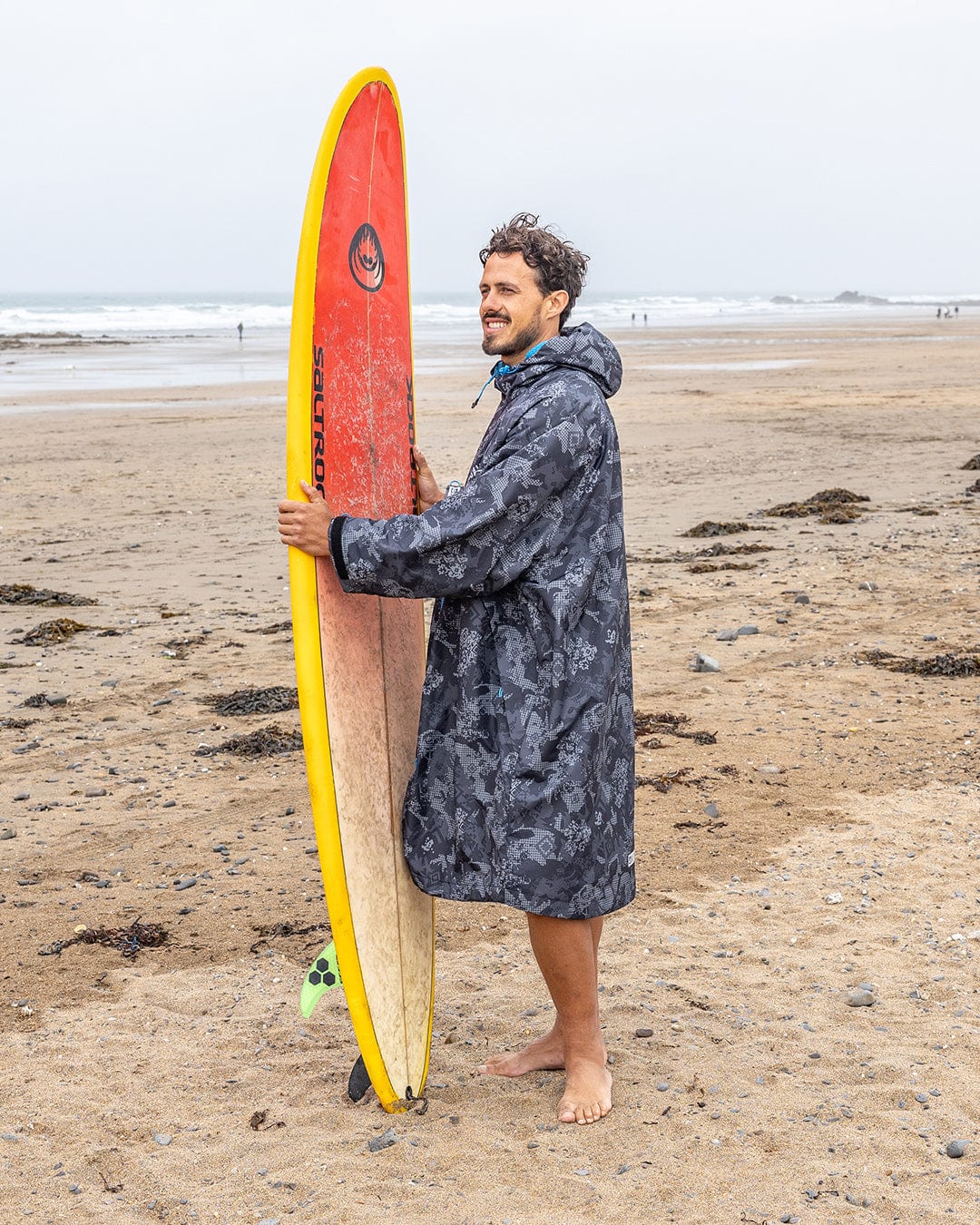 Digi Camo Changing Robe - Black/Blue – StewartsBallycastle